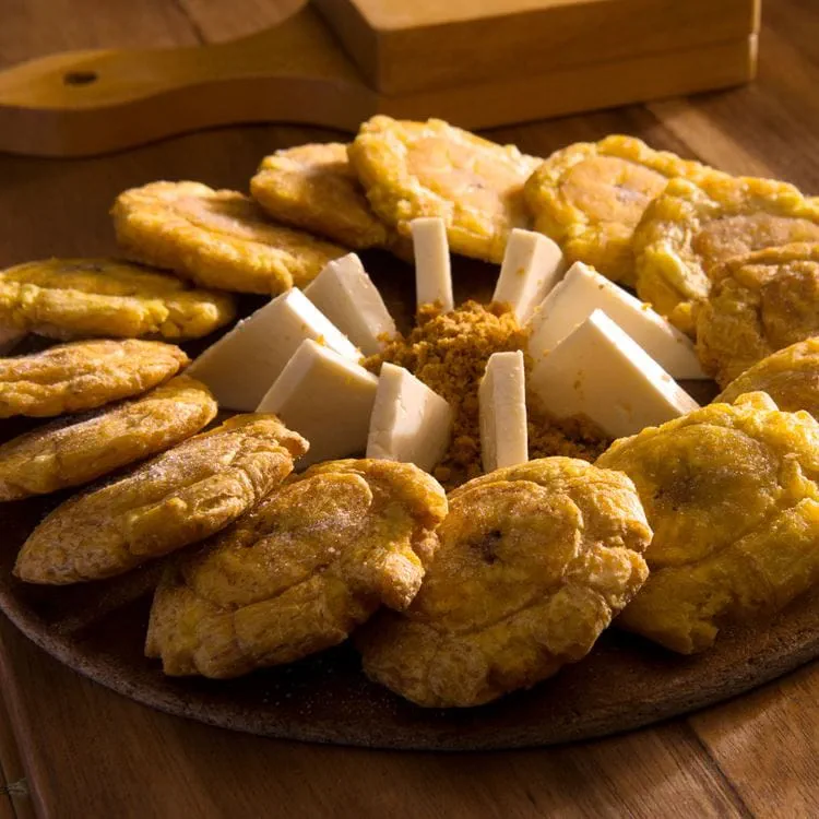 Patacones con queso